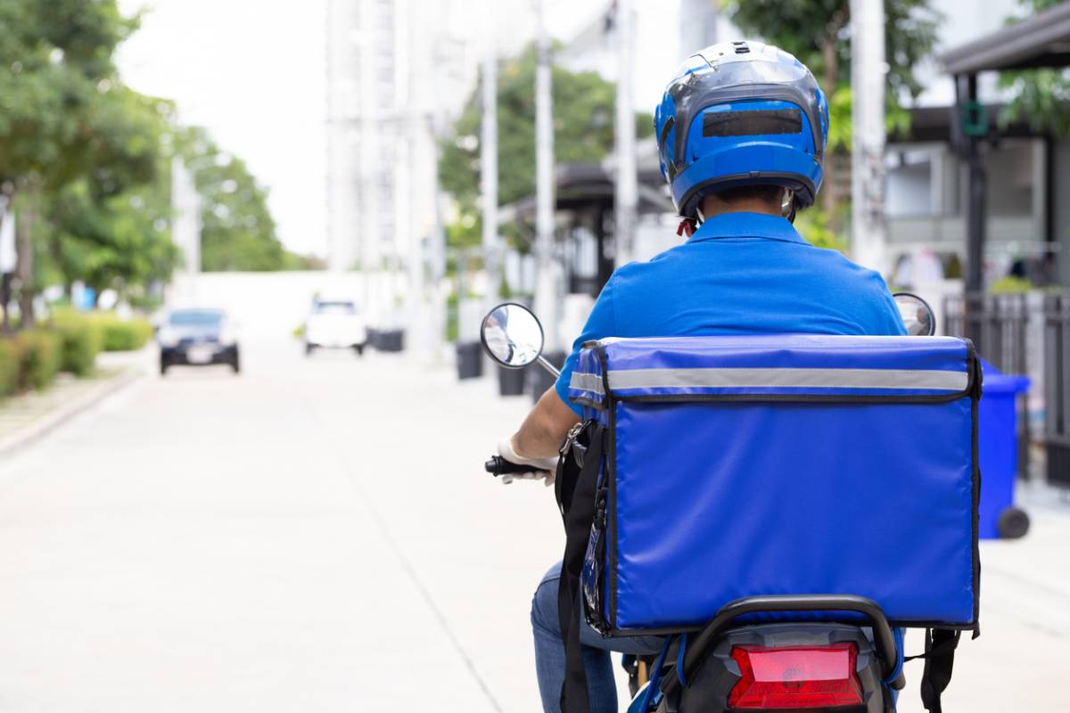 Coursier à deux-roues : comment bien démarrer dans le métier